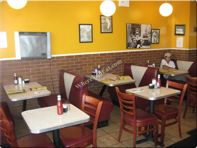 Fort Hamilton Diner in Brooklyn